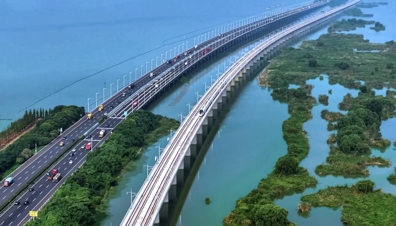 鄂企参建沪宁沿江高铁正式开通运营 - 企业 - 中工网