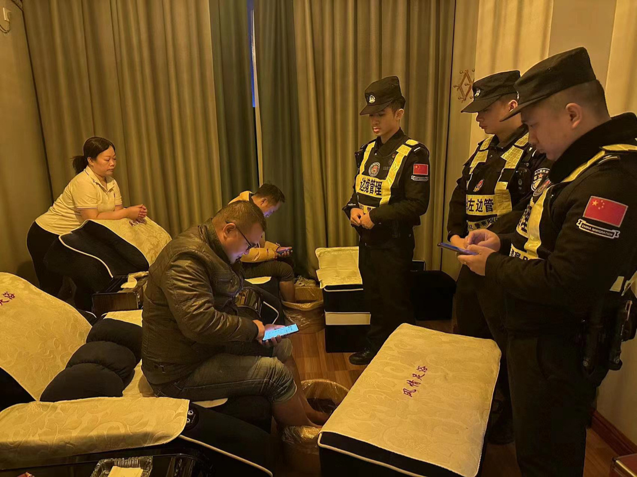 广西那艾边境派出所对辖区“九小”场所开展集中安全大检查 - 民生 - 中工网